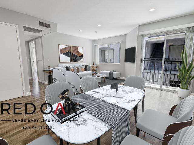 2 BR, 2 BA Apartment 5224 Cartwright Ave, Los Angeles, CA 91601