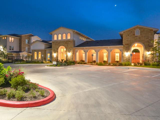 2 BR, 2 BA Apartment 527 South Acme Road Unit 2 beds, 2 baths, $869, San Antonio, TX 78237