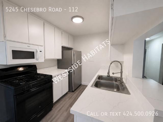 2 BR, 2 BA Apartment 5245 Chesebro Road, Agoura Hills, CA 91301