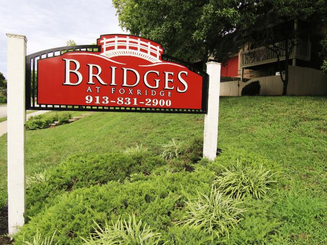 2 BR, 2 BA Apartment 5250 Foxridge Drive Unit 6905513B, Mission, KS 66202