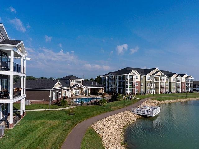 2 BR, 2 BA Apartment 5300 Crystal Lake Dr Unit 3H, Evansville, IN 47715