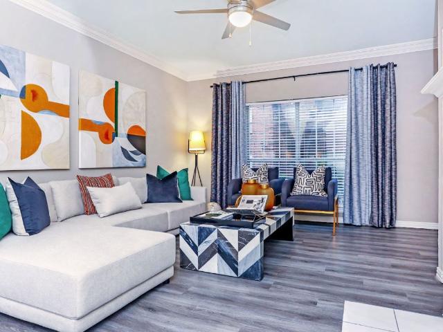 2 BR, 2 BA Apartment 5300 Spring Valley Road Unit 0305, Dallas, TX 75254