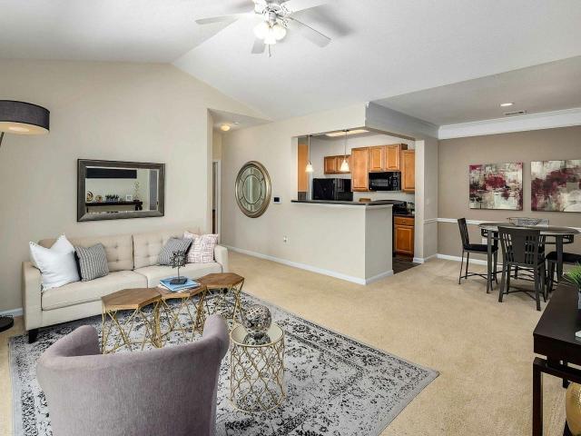2 BR, 2 BA Apartment 5301 Roundstone Way Unit 203, Charlotte, NC 28216