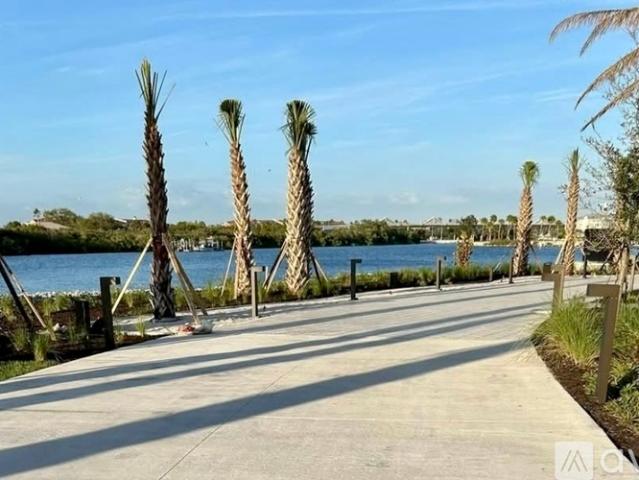 2 BR, 2 BA Apartment 5301 W Tyson Ave, Unit 2, Tampa, FL 33611