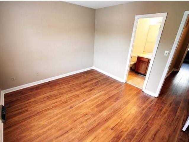 2 BR, 2 BA Apartment 5308 Montague St, Charlotte, NC 28205