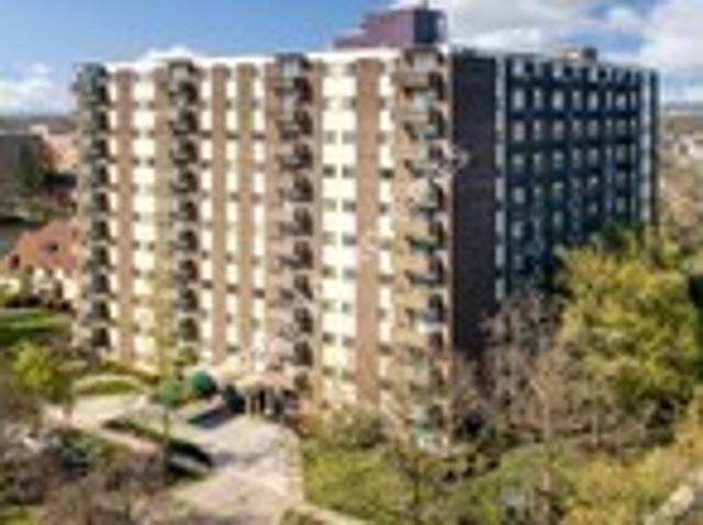 2 BR, 2 BA Apartment 531 Belmonte Park North, Dayton, OH 45405