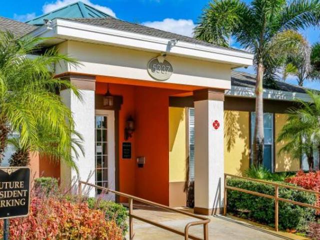 2 BR, 2 BA Apartment 5337 Esplanade Park Cir, Orlando, FL 32839