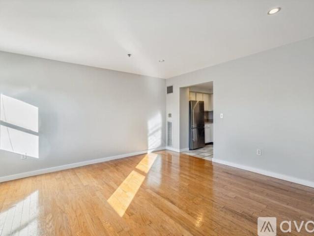 2 BR, 2 BA Apartment 534 538 Commonwealth Ave, Unit 7D, Boston, MA 02215