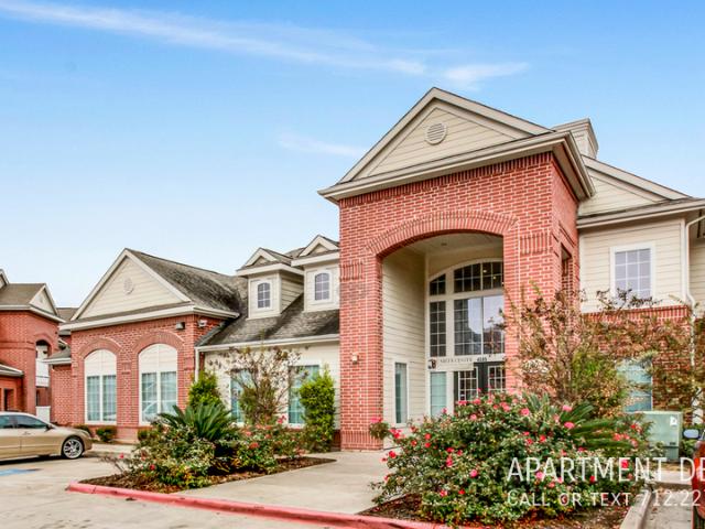 2 BR, 2 BA Apartment 5356 Aeropark DrÂ, Houston, TX 77032