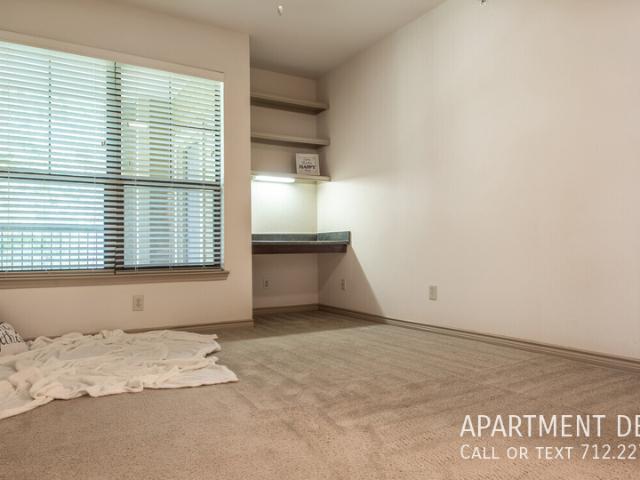 2 BR, 2 BA Apartment 5356 Old Dowlen Rd, Beaumont, TX 77706