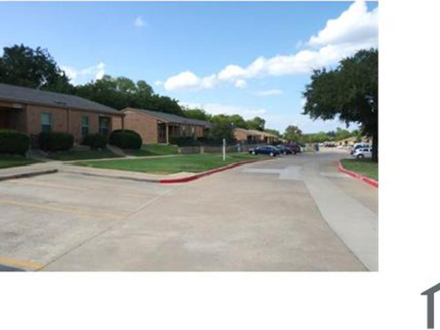 2 BR, 2 BA Apartment 5388 Village Ln Unit 5236, Fort Worth, TX 76119