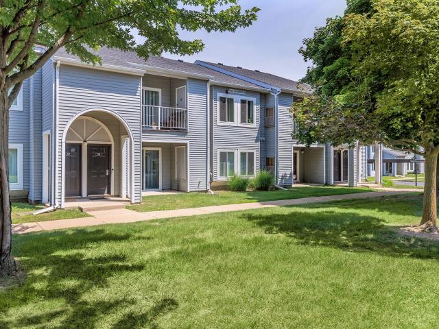 2 BR, 2 BA Apartment 643 Dorchester Drive #225 Unit 30 030, Rochester, MI 48307