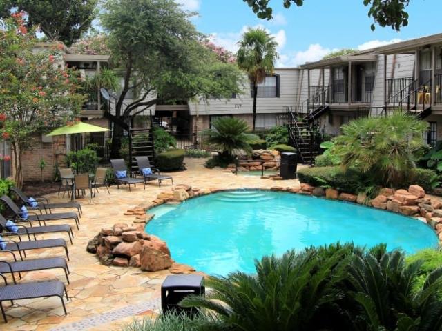 2 BR, 2 BA Apartment 6403 Del Monte Drive Unit 239, Houston, TX 77057