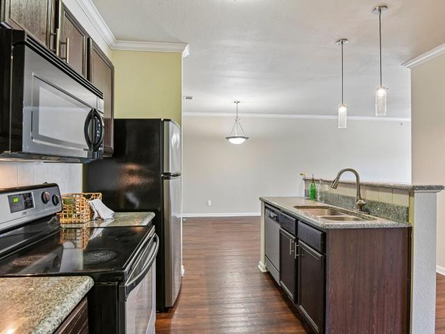 2 BR, 2 BA Apartment 6415 Old Denton Road Unit 137, Fort Worth, TX 76131