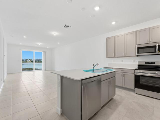 2 BR, 2 BA Apartment 6418 Seabright Terrace, Fort Pierce, FL 34946