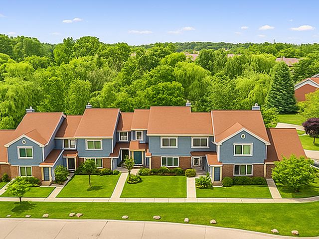 2 BR, 2 BA Apartment 6423 Silverbrook West Unit 6459E, West Bloomfield, MI 48322