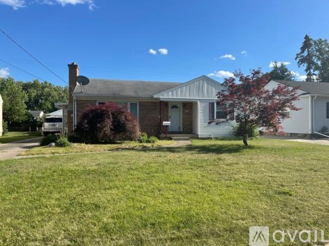 2 BR, 2 BA Apartment 644 3 Mile Road Northeast, Grand Rapids, MI 49505