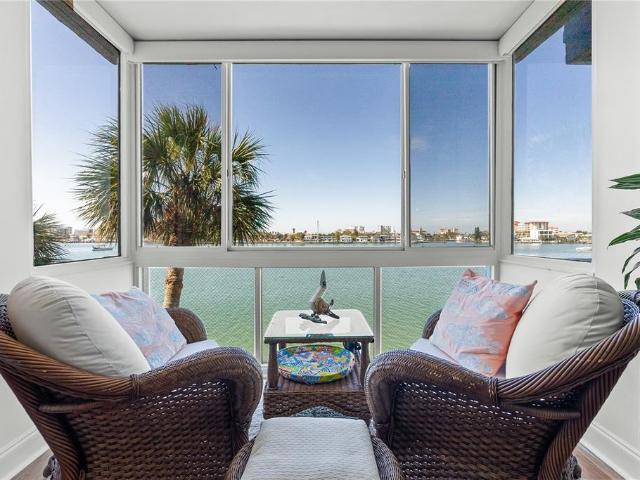 2 BR, 2 BA Apartment 644 Island Way, Clearwater Beach, FL 33767