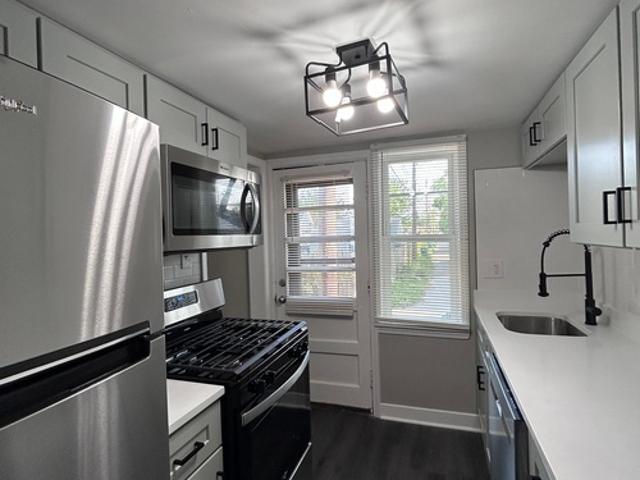 2 BR, 2 BA Apartment 648 169th St, Unit 648, Hammond, IN 46324