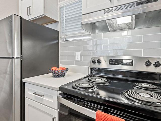 2 BR, 2 BA Apartment 6500 Hulen Bend Boulevard Unit 056, Fort Worth, TX 76132