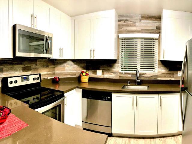 2 BR, 2 BA Apartment 6510 Ocean Crest Drive Unit V219, Rancho Palos Verdes, CA 90275
