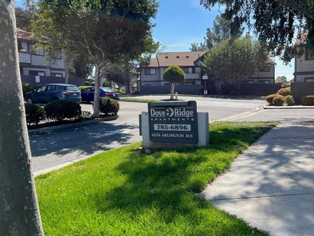 2 BR, 2 BA Apartment 6556 Arlington Avenue Unit 16A, Riverside, CA 92504