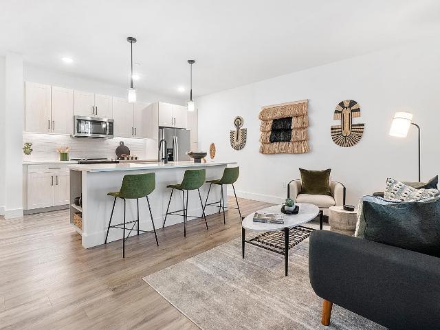 2 BR, 2 BA Apartment 656 NE 1st Street Unit 70 242, Delray Beach, FL 33483