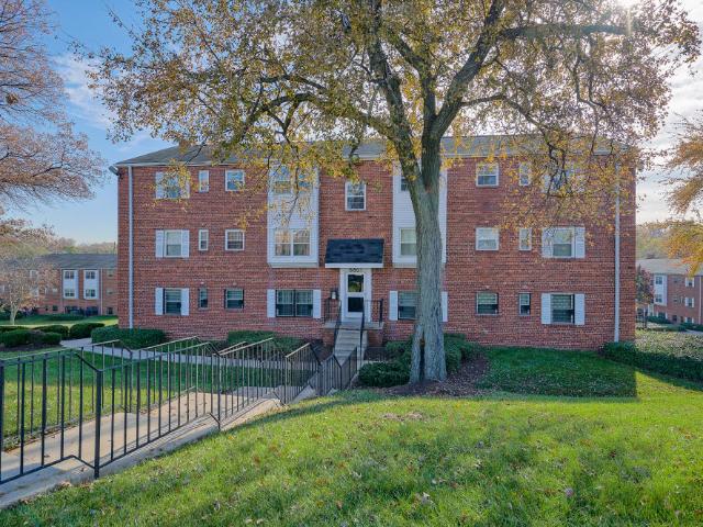 2 BR, 2 BA Apartment 6606 Greig St Unit 01101, Capitol Heights, MD 20743