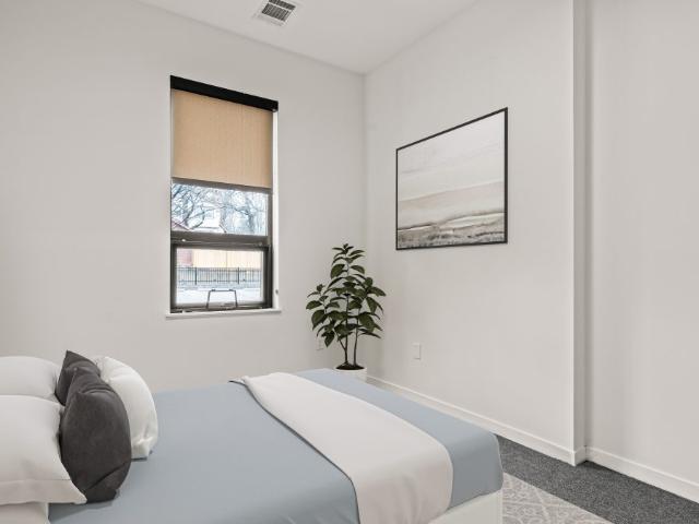 2 BR, 2 BA Apartment 660 E 63rd St Unit N303GILL, Kansas City, MO 64108