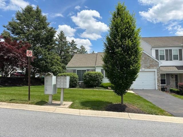 2 BR, 2 BA Apartment 660 Springhouse Lane, Hummelstown, PA 17036