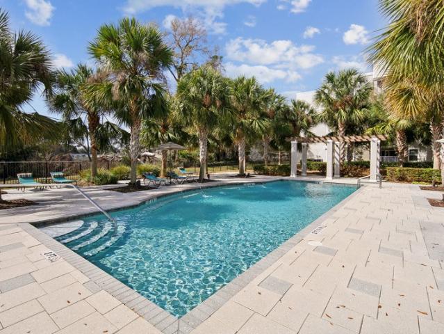 2 BR, 2 BA Apartment 6627 Fort King Rd Unit 105, Zephyrhills, FL 33542