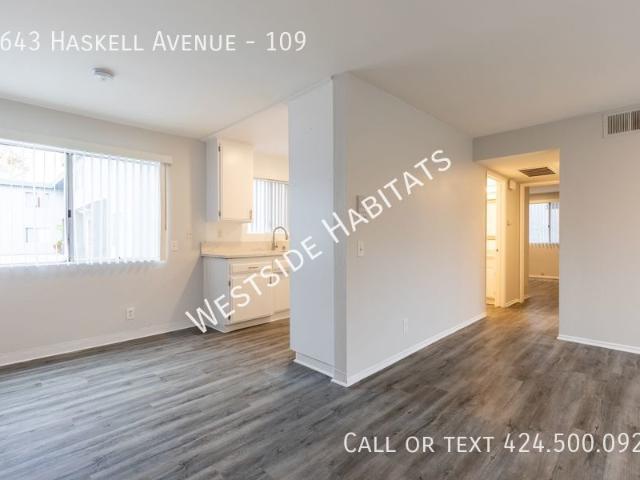 2 BR, 2 BA Apartment 6643 Haskell Avenue, Van Nuys, CA 91406