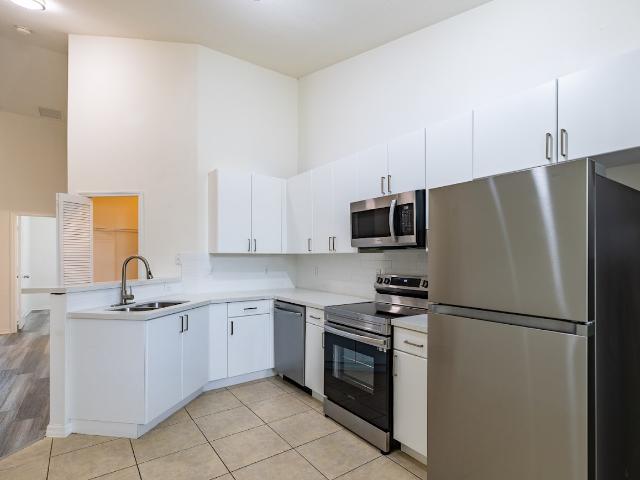 2 BR, 2 BA Apartment 677 NE 35 Avenue Unit 3330 107, Homestead, FL 33033