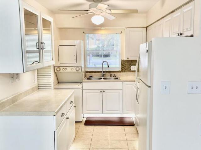 2 BR, 2 BA Apartment 6753A Lake McGregor Cir, Fort Myers, FL 33919