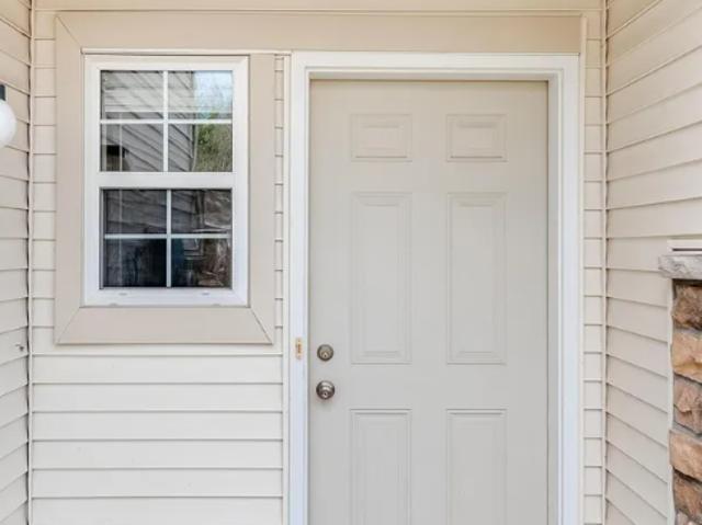 2 BR, 2 BA Apartment 6787 Pine Crest Trail S, Cottage Grove, MN 55016