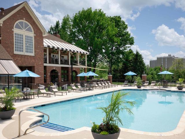 2 BR, 2 BA Apartment 6800 Steeprun Rd Unit CY6709, Louisville, KY 40241
