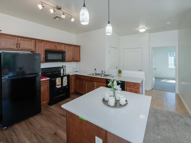 2 BR, 2 BA Apartment 6810 Spouse Drive Unit 2101, Prescott Valley, AZ 86314