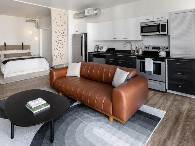 2 BR, 2 BA Apartment 688 13th Street Unit 504, San Diego, CA 92101