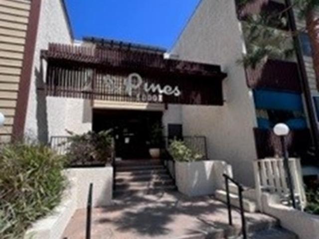 2 BR, 2 BA Apartment 6000 Canterbury Dr, Unit 207, Culver City, CA 90230