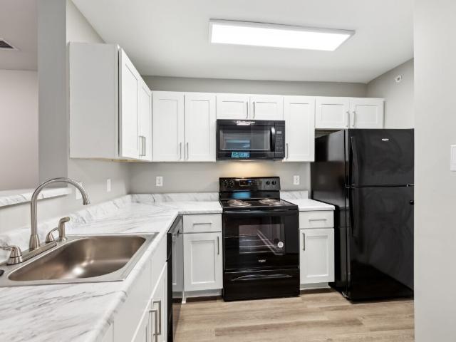 2 BR, 2 BA Apartment 6000 Barrington Pkwy Unit 6420, Moody, AL 35004