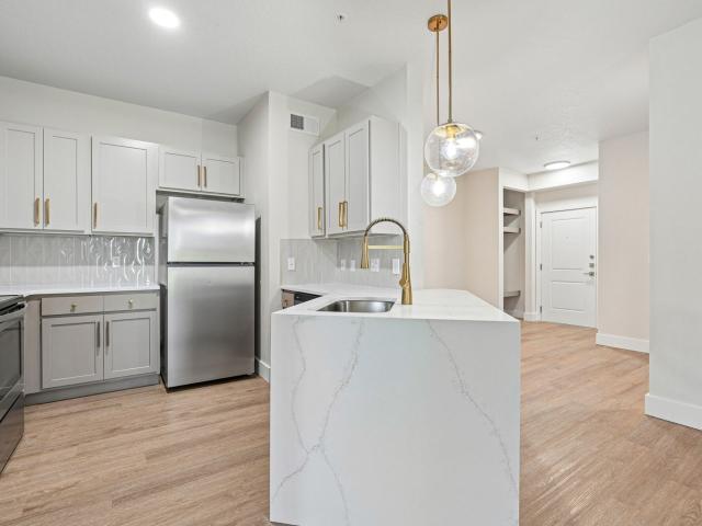 2 BR, 2 BA Apartment 6008 Lewis St Unit 3011, Charlotte, NC 28262