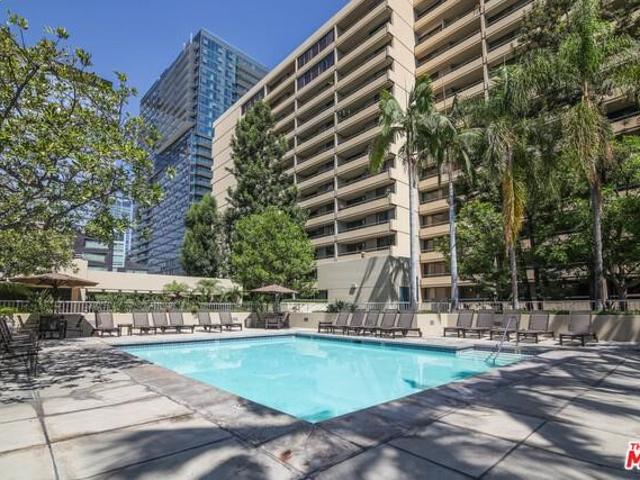 2 BR, 2 BA Apartment 600 West 9th Street, Los Angeles, CA 90015