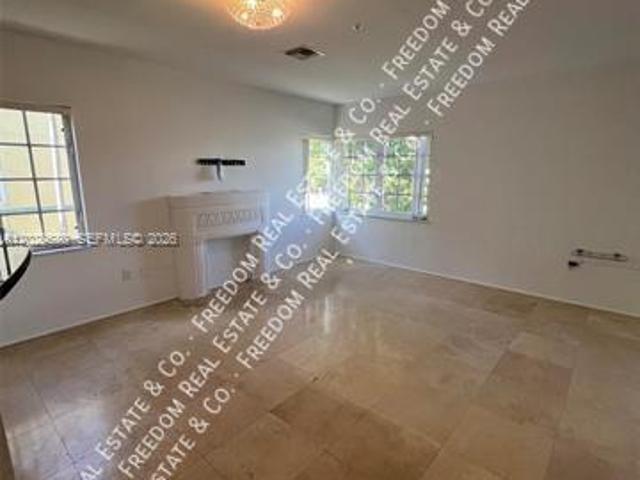 2 BR, 2 BA Apartment 600 Euclid Ave, Miami Beach, FL 33139