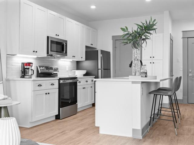 2 BR, 2 BA Apartment 6020 Montgomery Road Unit 407, Cincinnati, OH 45213