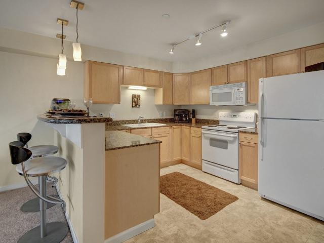 2 BR, 2 BA Apartment 6029 Debarr Road Unit E109, Anchorage, AK 99504