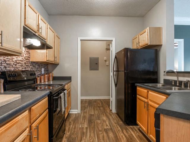 2 BR, 2 BA Apartment 6030 Riverdale Rd Unit 03103, Atlanta, GA 30349