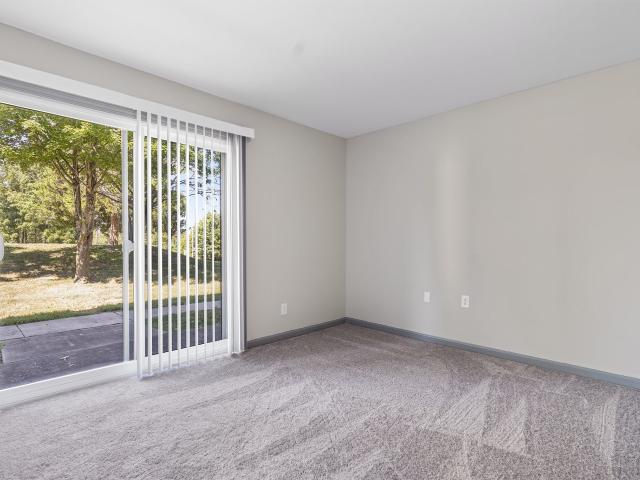 2 BR, 2 BA Apartment 607 East Park Street Unit 607 134, Carbondale, IL 62901
