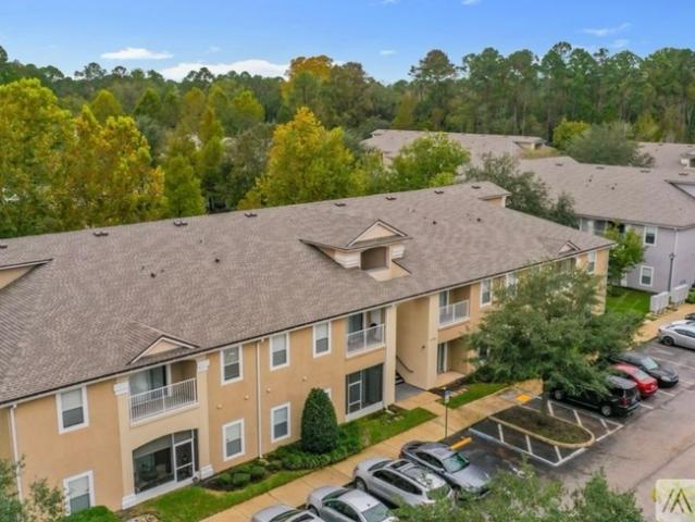 2 BR, 2 BA Apartment 6076 Maggies Circle, Unit 103, Jacksonville, FL 32244