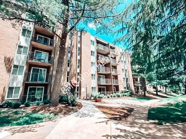 2 BR, 2 BA Apartment 60 S Van Dorn St, Alexandria, VA 22304