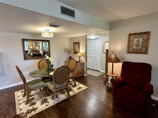 2 BR, 2 BA Apartment 6116 43rd Street West, Bradenton, FL 34210